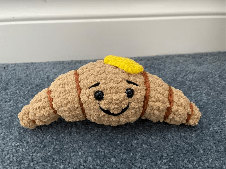 Crochet Croissant Pattern ( SitnCrochet 2026