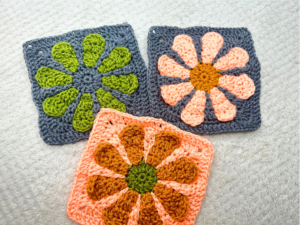 3D Crochet Retro Daisy Granny Square Free Pattern ( SitnCrochet 2026